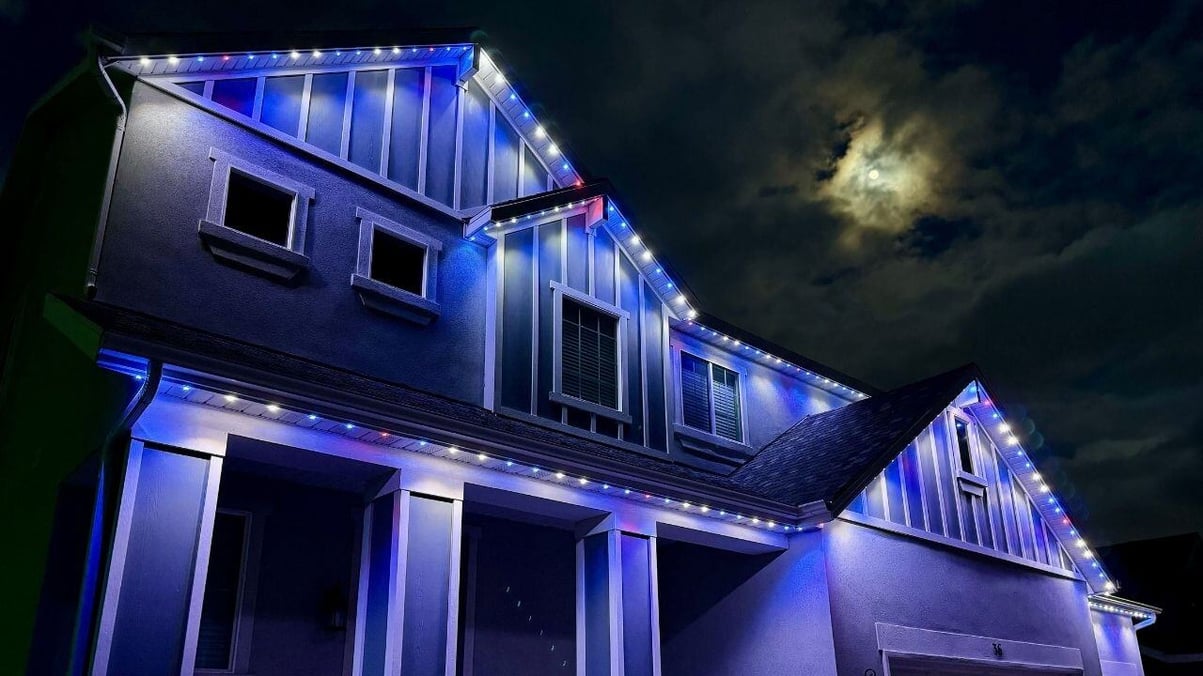 Permanent Outdoor Lights: Outward VS Downward-Facing. Which Is Better?